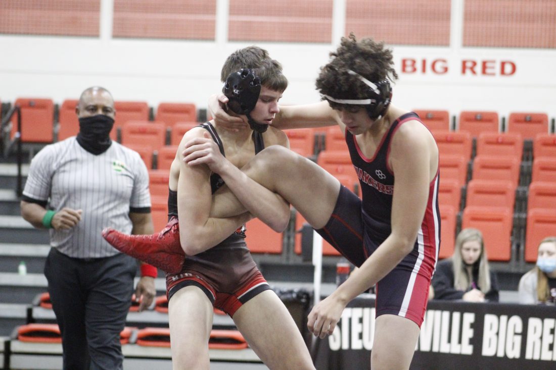 Big Red wrestlers shake Quakers, look ahead to dual championship | News ...